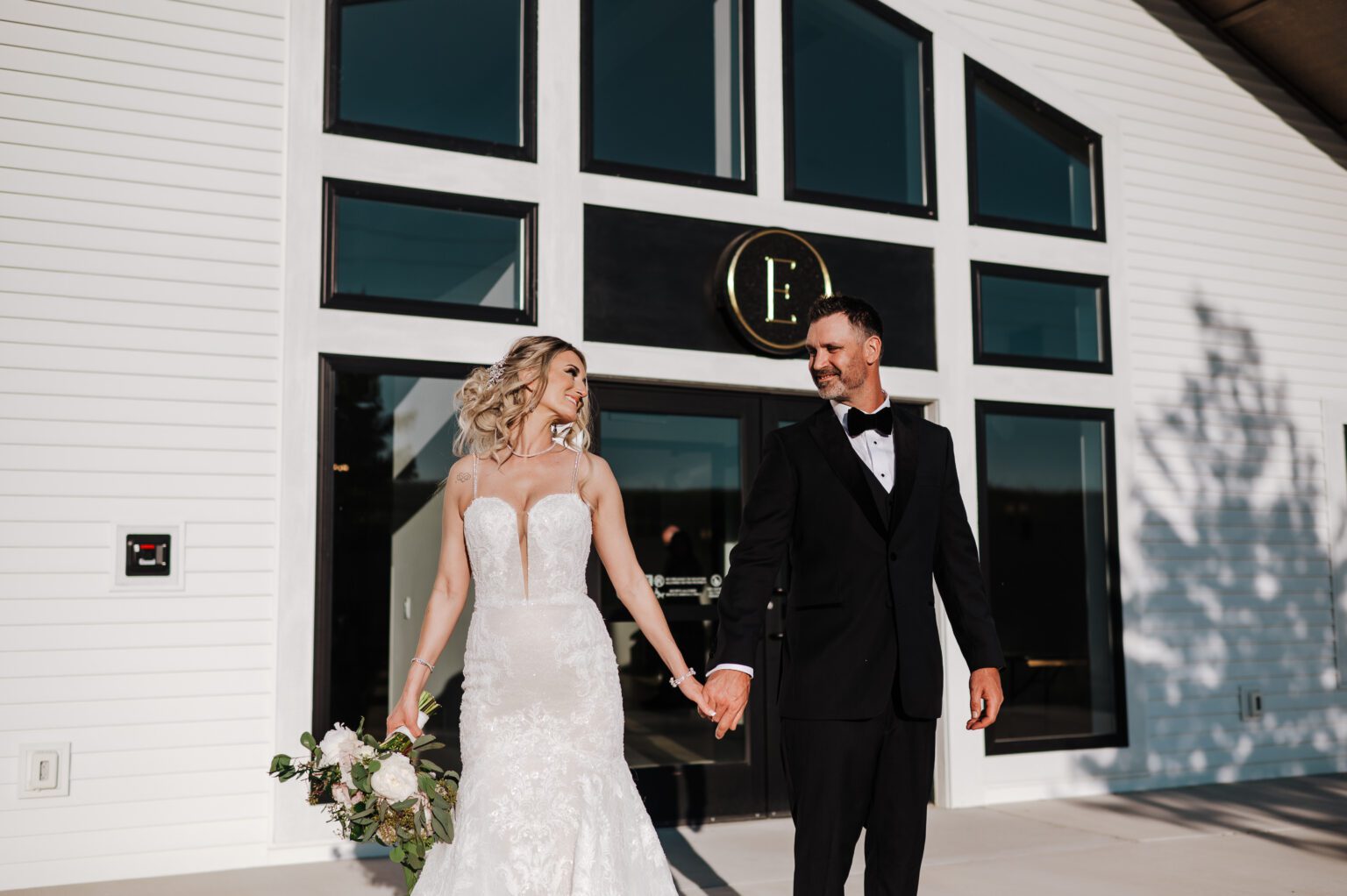 Valeri + Chris' Elegant and Sunny Spring Wisconsin Wedding at The ...