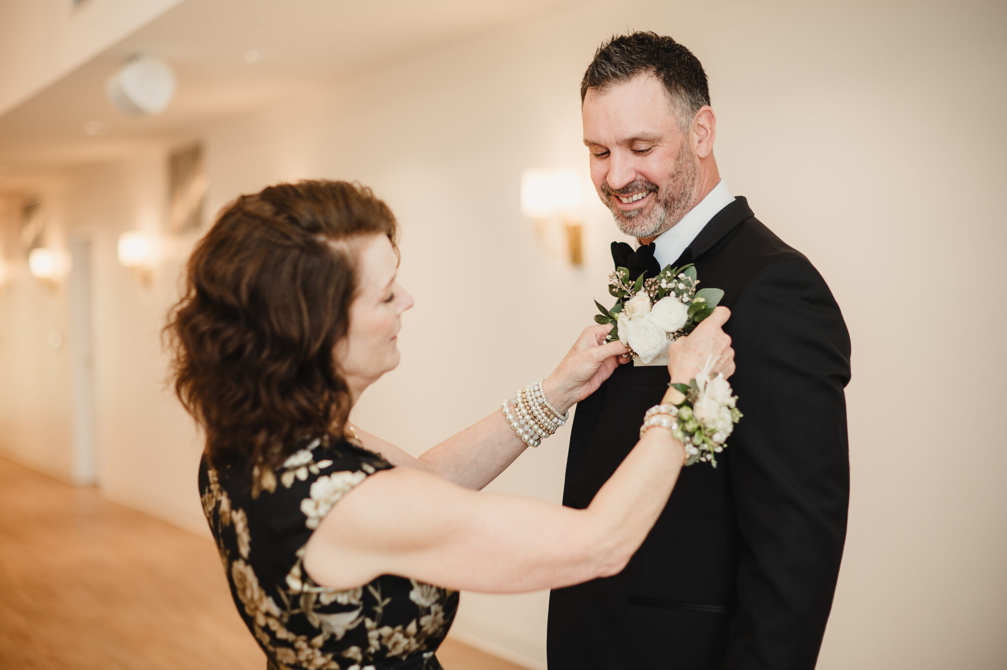 Valeri + Chris' Elegant and Sunny Spring Wisconsin Wedding at The ...